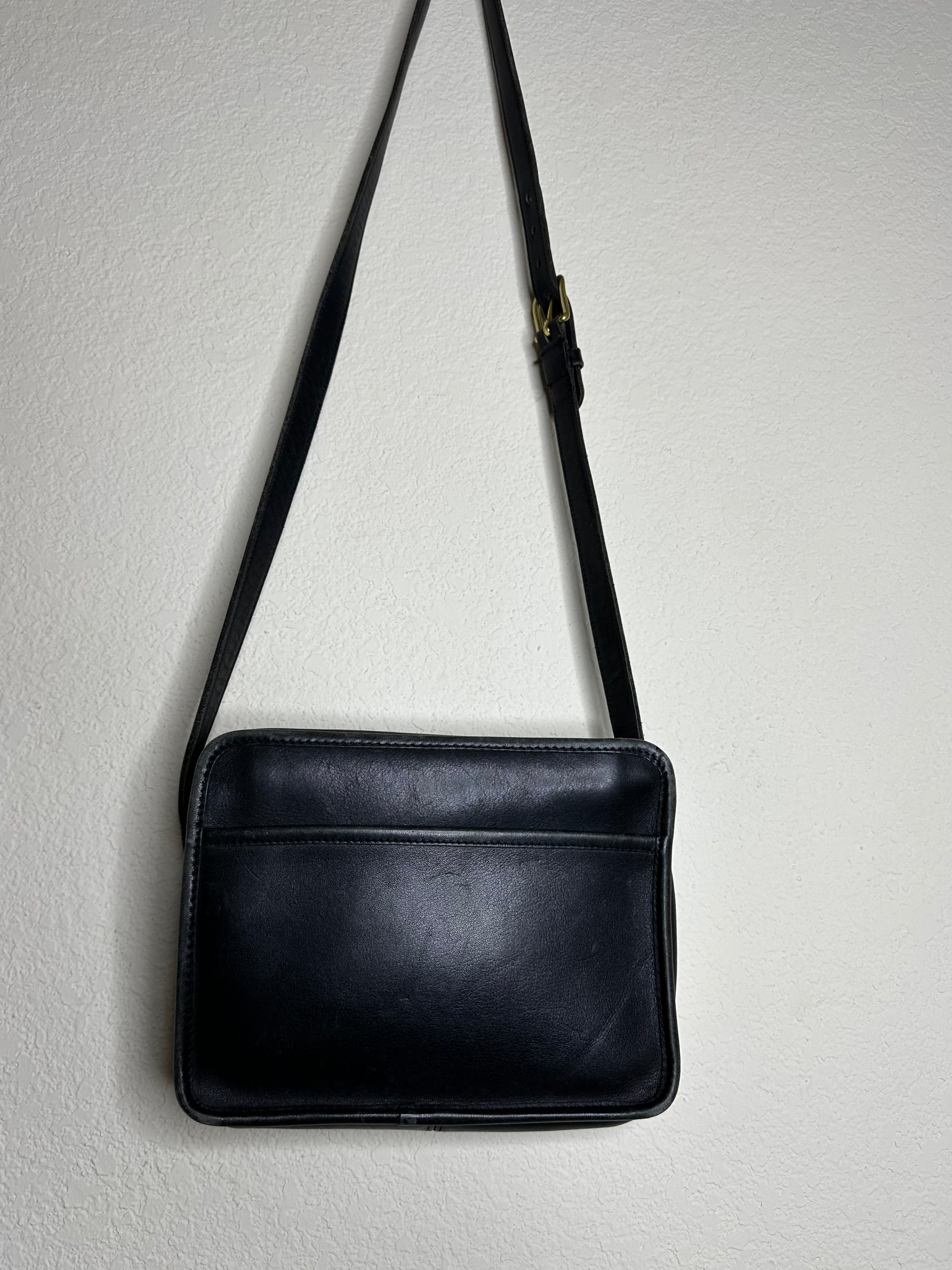 70’s Coach Bonnie Cashin Leather Blazer Bag USA – MCA VINTAGE REVIVAL